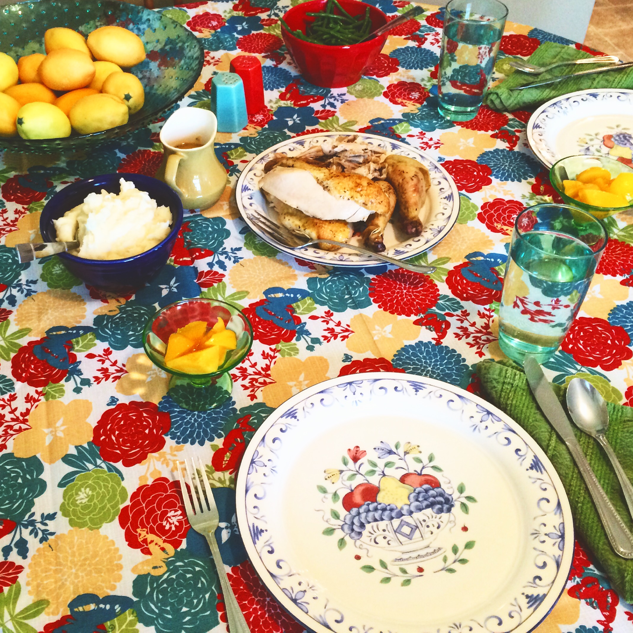 Why I Serve Meals At The Kitchen Table – Come Home For Comfort