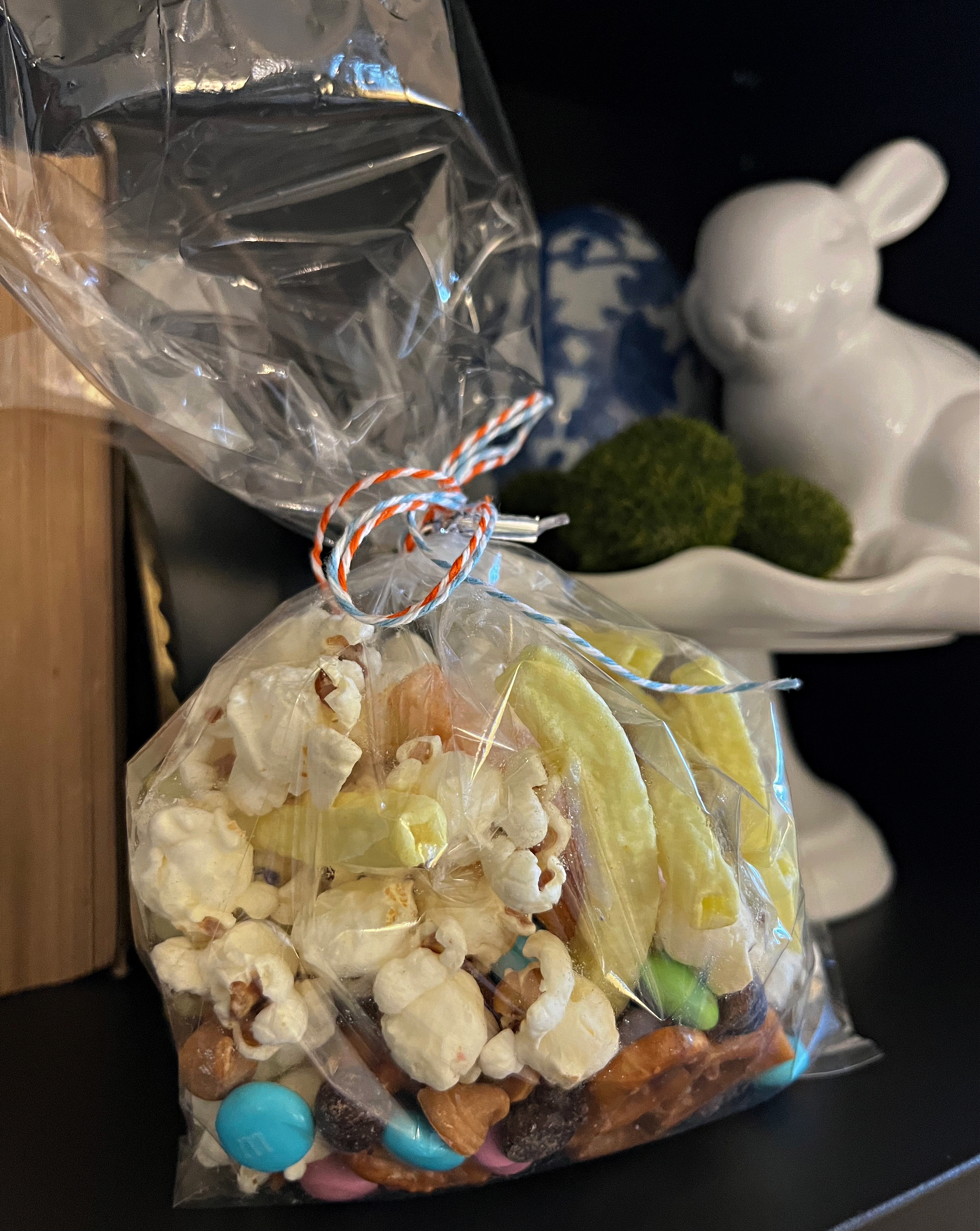 Spring Snack Mix + Free Printable Gift Tag – Come Home For Comfort